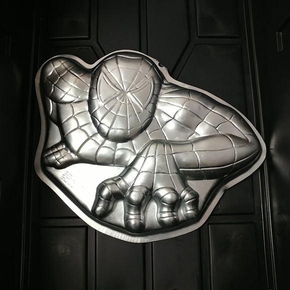 Wilton | Kitchen | Wilton 202 Vintage Marvel Spiderman Cake Pan | Poshmark